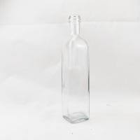 China Hot Stamping 250ml 500ml 750ml Glass Bottle for Whiskey Screw Cap Clear Liquor Bottle for sale