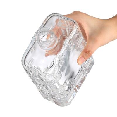 China Industrial Glass Collar Square Bottle for Whisky and Wine Lovers The Perfect Choice for sale