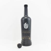 China Industrial Beverage Hot Stamping Shandong Cork Cap Glass 750ml Black Beer Bottle GY for sale