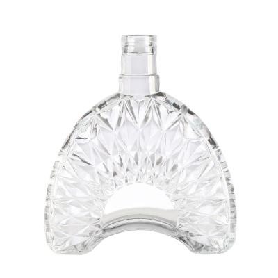 China Hot Stamping Surface Handling 500 ml Glass Bottle for Whisky Drinks in Clear Design for sale