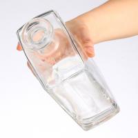 China Luxury Clear Glass Bottle for Whisky 500ml 700ml High End Acceptable Customer's Logo for sale