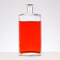 China Luxury Clear Glass Bottle for Whisky 500ml 700ml High End Acceptable Customer's Logo for sale
