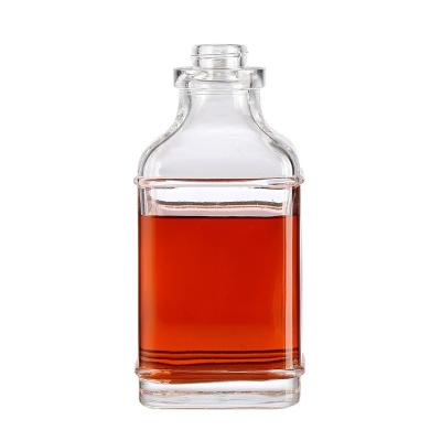 China Acceptable Customer's Logo 750ML Square Round Glass Empty Wine Bottle in Custom Color for sale