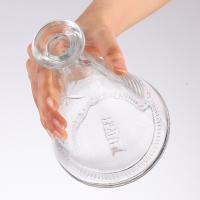 China Tom Ford Vodka Bottle Fast Customization with Triangle Glass Jars and Cork Sealing for sale