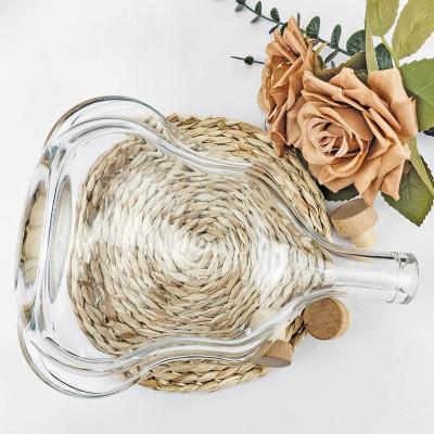 China 1000ML Gourd Shape Spirits Brandy Glass Bottle with Stopper Clear and Unique Design for sale