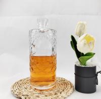 China Fashion Shape Super Flint Brandy Spirits Empty White Liquor Glass Bottle Vodka Square for sale