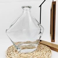 China Simple and Elegant 750ML Glass Bottle for Brandy Made of Eco-friendly Glass Body for sale