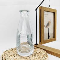 China Simple and Elegant 750ML Glass Bottle for Brandy Made of Eco-friendly Glass Body for sale