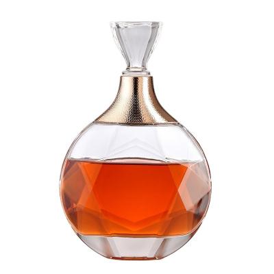 China Wine 250ml 400ml 700ml Clear Mini Wine Glass Bottle Brandy Liquor Bottles with Glass Cap for sale