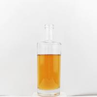 China Custom Glass Bottle for Champagne Guaranteed Unique Spirit Vodka Cylinder Liquor Bottle for sale