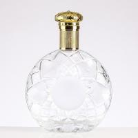 China 750 ML Flat Design Glass Bottle With Stopper For Liquor Spirits SCREW CAP Sealing Type for sale