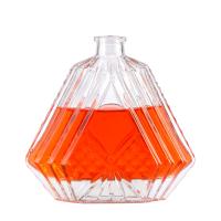 China 500ML Clear Glass Whiskey Spirit Bottle with Personalized Cap and Cork for sale