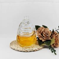 China Custom Glass Wine Liquor Vodka Bottles 700ml Bottle Material Eco-friendly Glass Body for sale