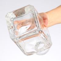 China OEM/ODM Welcome 2021 Amazon Square Whiskey Decanter 750ml Lead-free Glass Wine Bottle for sale