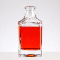 China OEM/ODM Welcome 2021 Amazon Square Whiskey Decanter 750ml Lead-free Glass Wine Bottle for sale