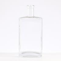 China OEM/ODM Welcome Flint Glass Lid Finish 750ml Vodka 500ML Glass Bottle for Industrial for sale