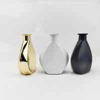 China 100ml 250ml Black Gold Silver Color Reed Diffuser Glass Bottle for Household Products for sale