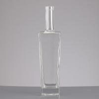 China Spray Cap Square Vodka Glass Bottle Ideal for Whiskey Gin Bourbon Vodka Brandy Storage for sale