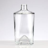 China Natural Wooden Cork and Clear Glass Luxury Flint Gin Bottle 100ml 200ml 375ml 500ml 750ml for sale