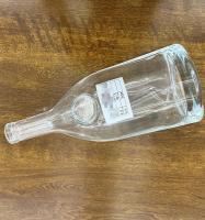 China High Weight 700ml Super Fiery Vodka Glass Bottle for Beverage in Hot Stamping Surface for sale
