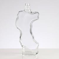 China Unique Cocktail Glass Vodka Bottle 750ml Capacity Customized for Wine Enthusiasts for sale
