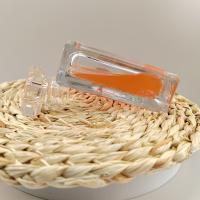 China Acceptable Customer's Logo Glass Perfume Bottle with Customized Lid 30ml 50ml 100ml for sale