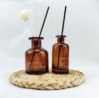China Round Cap Clear Glass 200ml Aromatherapy Bottle for Car and Room Diffuser for sale