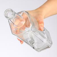 China Glass Oil Bottle 500ml with Clear Collar Material and Customized Logo for sale