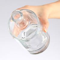 China Brandy Liquor Gin Glass Bottle with Stopper 750ml Vodka Glass Body Material for sale
