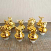 China Customized Logo Animal Head Bottle Caps for Sophisticated Glass Collar Wine Bottles for sale