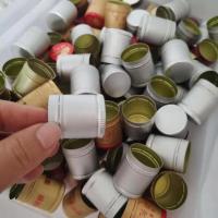 China Customized Logo Animal Head Bottle Caps for Sophisticated Glass Collar Wine Bottles for sale