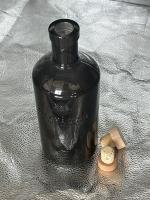 China 750ml Matte Black Glass Liquor Bottle for Wine within Clients' Specific Requirements for sale