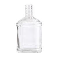 China High Weight Square Clear Empty Glass Bottles for Liquor 250ml 500ml Extra Flint Embossed for sale