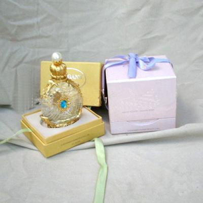 China Cosmetic Box Packaging With Bow Tie , Perfume Cardboard Paper Box EVA Inaly for sale