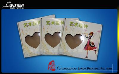 China Cardboard Paper Artist Gift Box Packaging Heart Shape PVC Window for sale