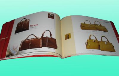 China Gloss Art Paper Custom Printing Brochures CMYK Colors OEM Design for sale