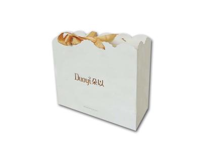 China Custom Printing Paper Bags With Silk Handle , Shopping Paper Bag for sale