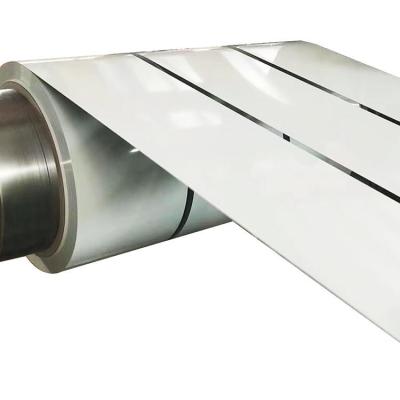 China DX51D Hot Rolled Color Coated Steel Coil PPGI 0.12-6.0mm Thickness 15-35 Micron Paint Layer for sale