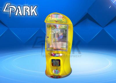 China Luxury And Atttractive Crane Game Machine For Amusement Park for sale