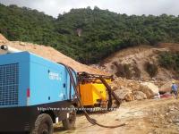 China Diesel Engine Driven Portable Screw Air Compressor With Inlet Air Pre Filter for sale