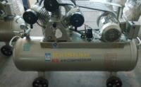 China High Stable Industrial Air Compressor Labyrinth Structure 5.5kw 230L 380V for sale