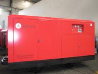 China 4 wheels portable screw 300Psi  air compressor high pressure For water drilling rigs for sale