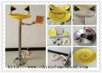 China Chemical Resistant Lab Fittings Eye Wash Station Anti Corrosion Lightweight for sale