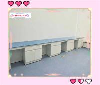 China Heat & Chemical Resistant White Chemistry Lab Bench laboratory tables For School & Hospital for sale