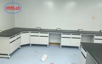 China Custom Chemistry Laboratory Bench with Epoxy Resin  Countertops and Customizable Dimension L*1500/750 W *800 /850mm H for sale