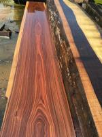 China Morado Natural Wood Veneer 50cm-3.6m Length 8-40cm Width for Interior Decoration for sale