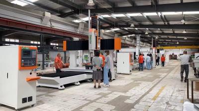 China High Precision Aluminum Profile CNC Machining with 500mm Workbench Size and 650mm Y Axis for sale