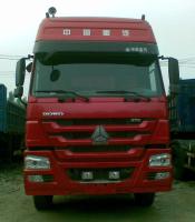 China Tractor Truck SINOTRUK HOWO LHD 4X2 Euro2 380HP ZZ4187S3511V for sale
