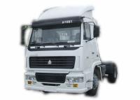 China SINOTRUK HOWO Tractor Truck LHD 4X2 Euro2 420HP ZZ4187V3511V for sale