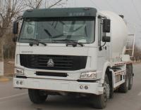 China SINOTRUK HOWO Concrete Mixer Truck 12CBM 371HP 6x4 RHD with 9.726L Engine and 25000kg Gross Weight for sale